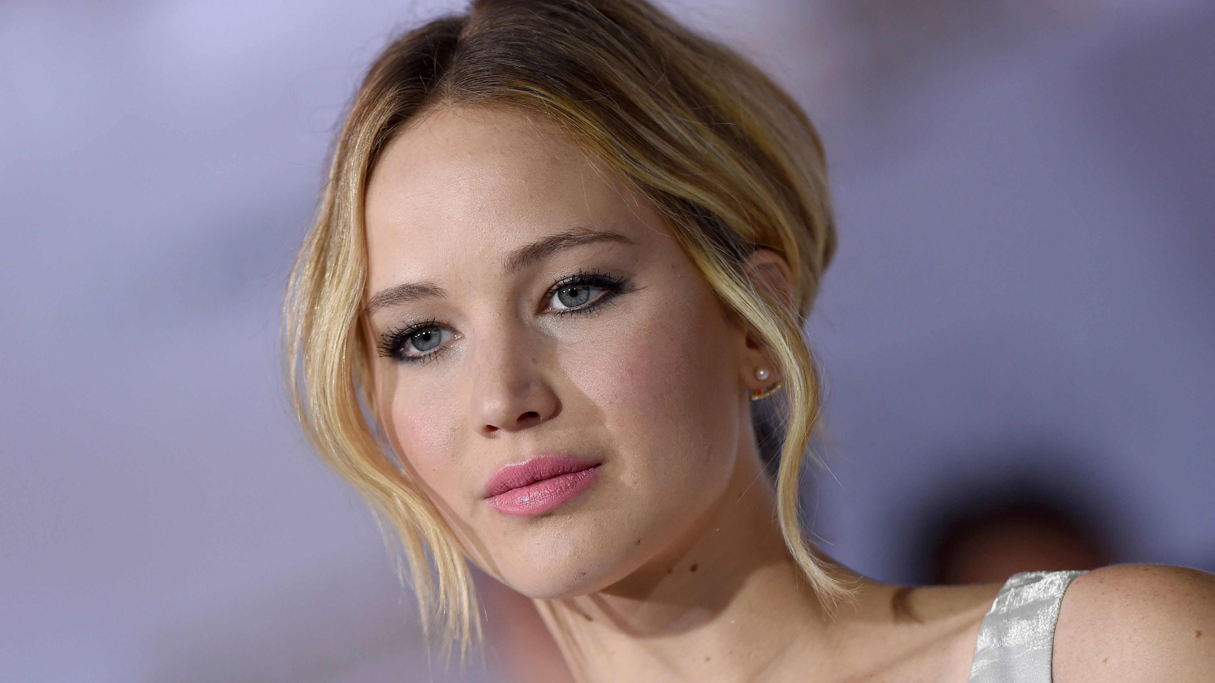 Jennifer Lawrence Portrait 4k Wallpaper | PixieWall
