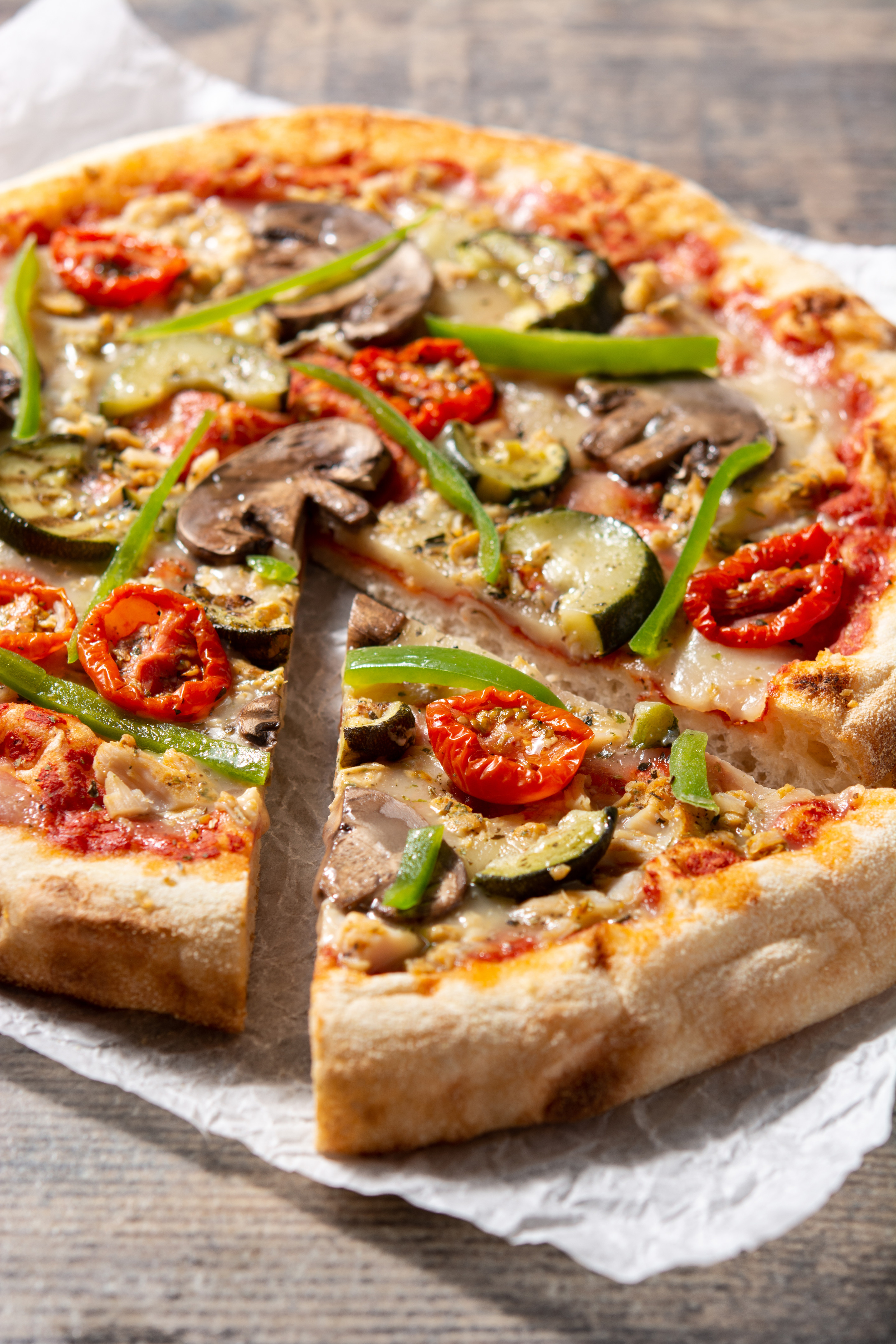 Vegetarian Pizza Zucchini Mushroom 4k Phone Wallpaper | PixieWall