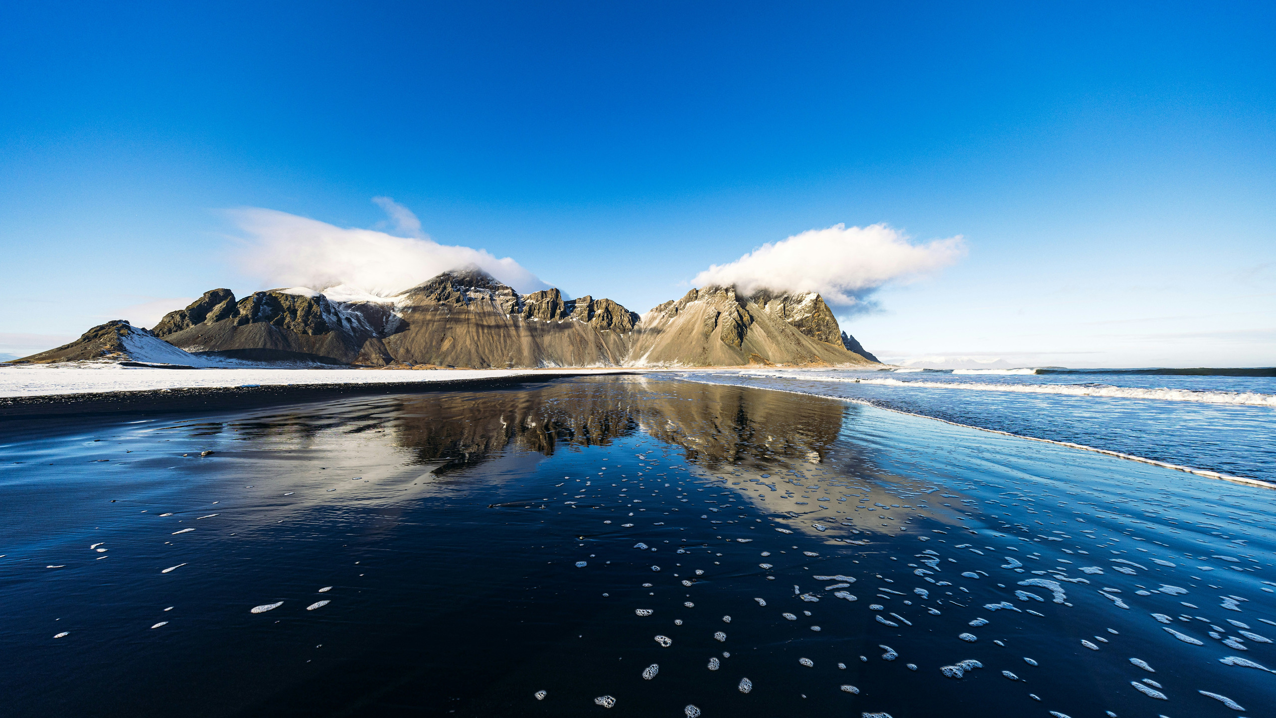 Hofn Iceland Black Sand Mountains 4K & 5K Wallpaper | PixieWall