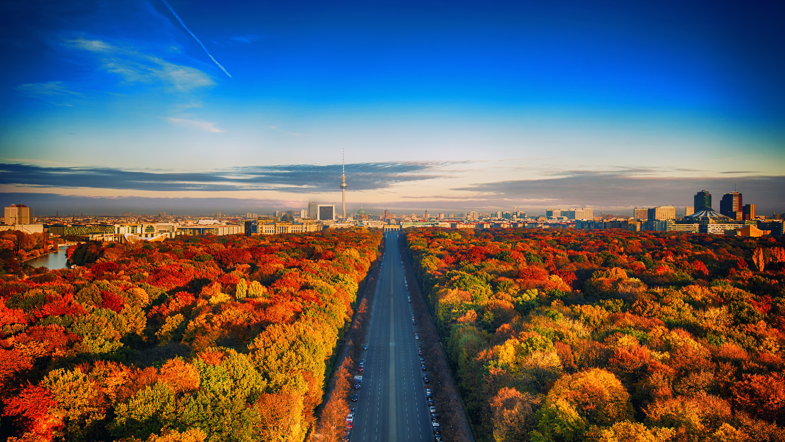 Berlin Skyline Autumn Road Germany 4k Wallpaper | PixieWall